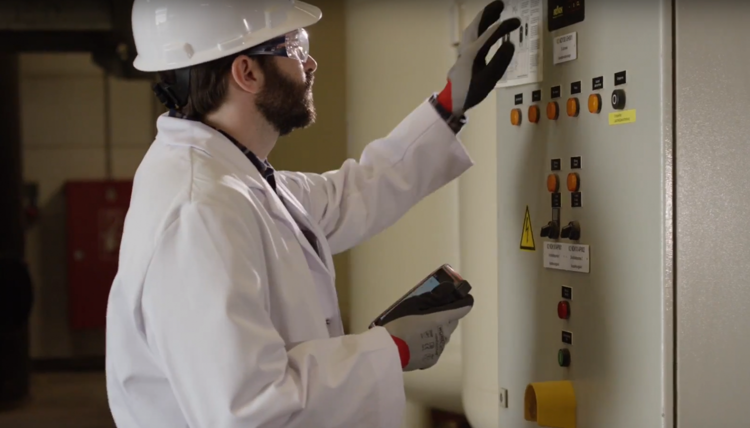 Using NFC RFID on ATEX Tablets & Smartphones - Exloc Instruments UK